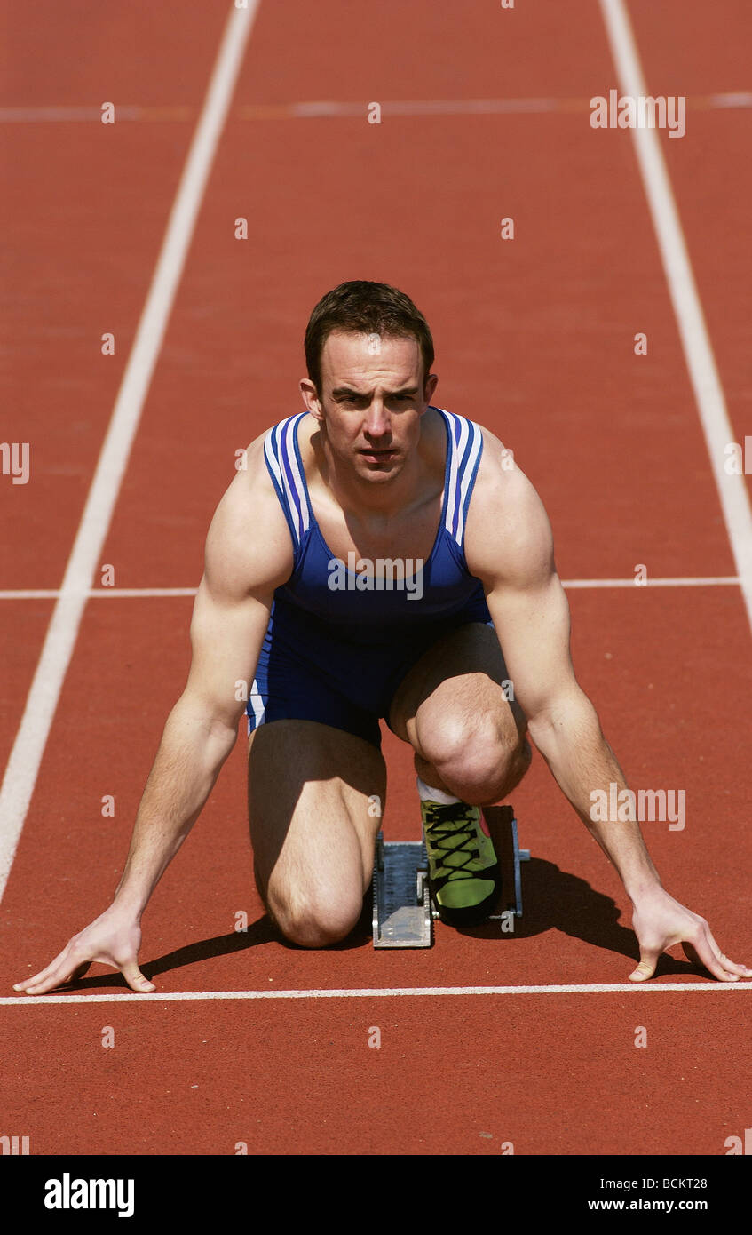 Athletes starting line track olympic hi-res stock photography and ...