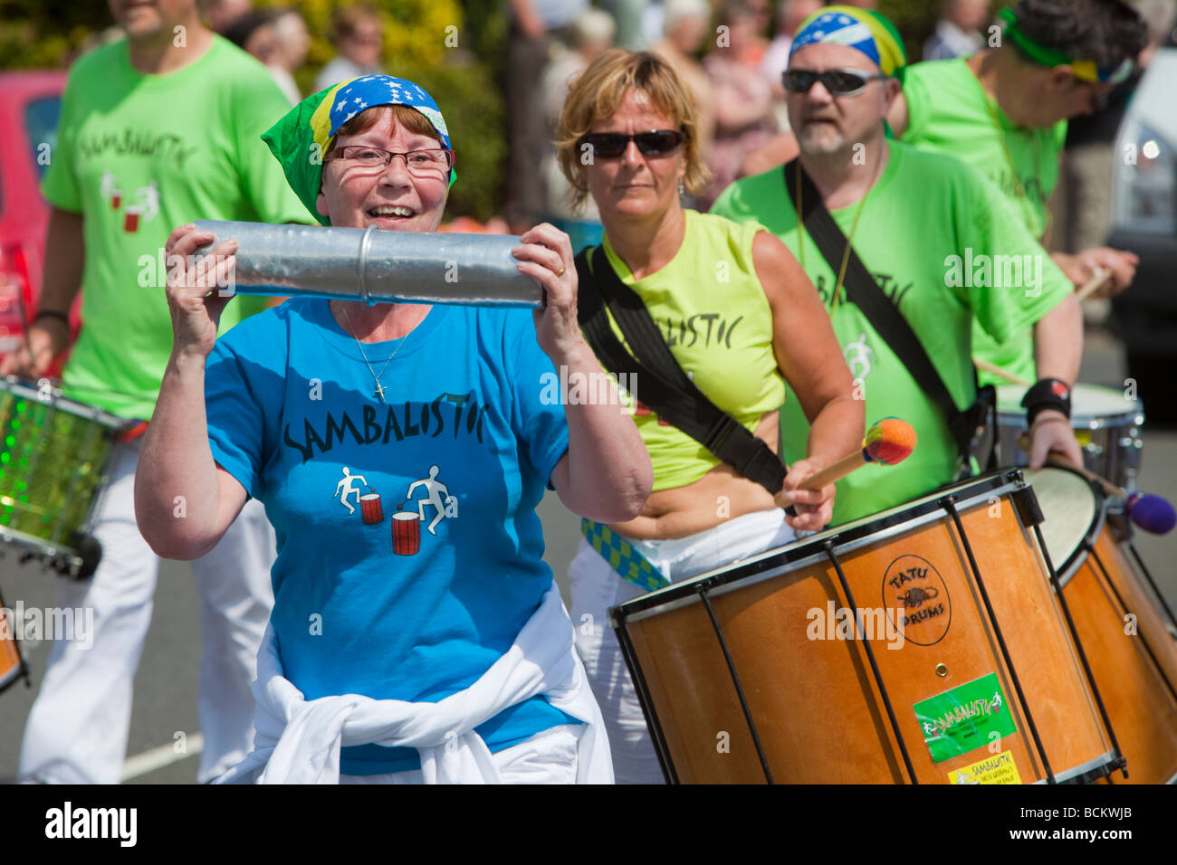 Samba parade musicians hi-res stock photography and images - Alamy