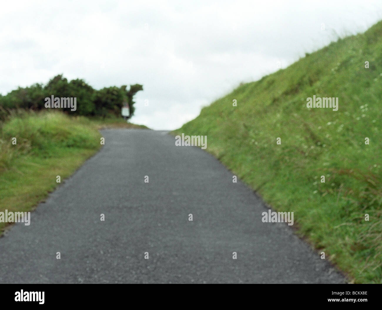 Low angle road countryside hi-res stock photography and images - Alamy
