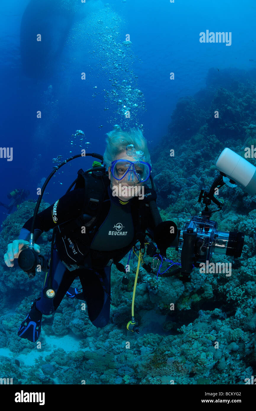 Scuba diving regulator hi-res stock photography and images - Alamy