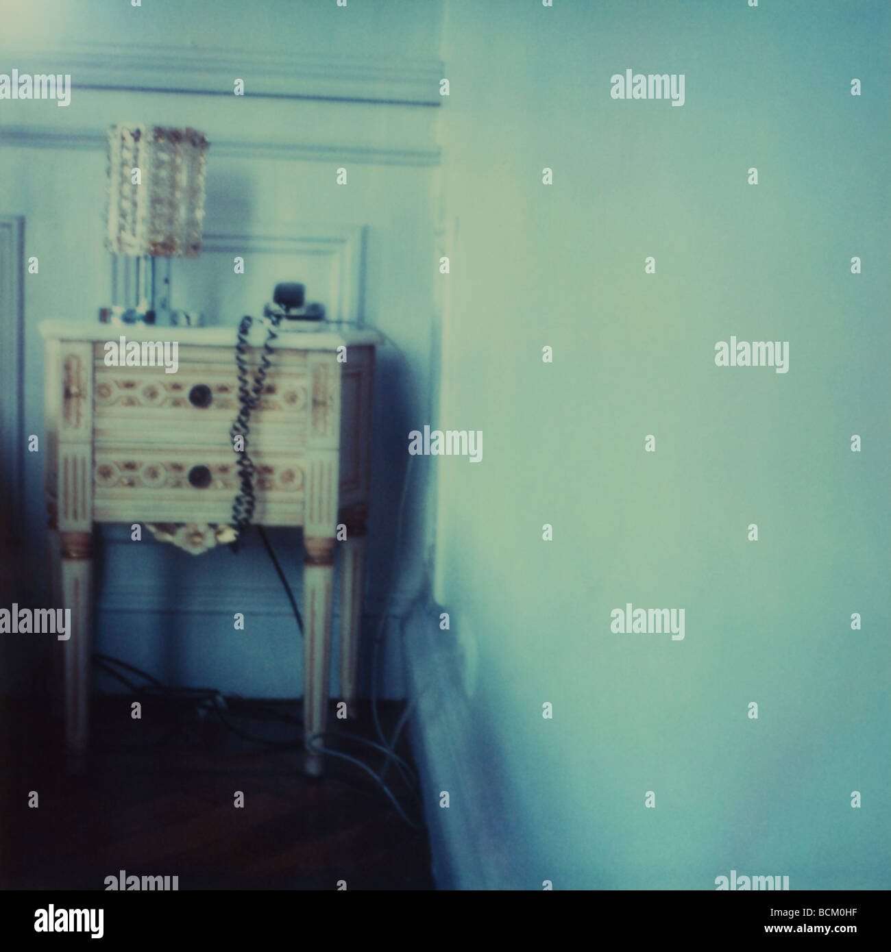 Vintage telephone tables hi-res stock photography and images - Alamy