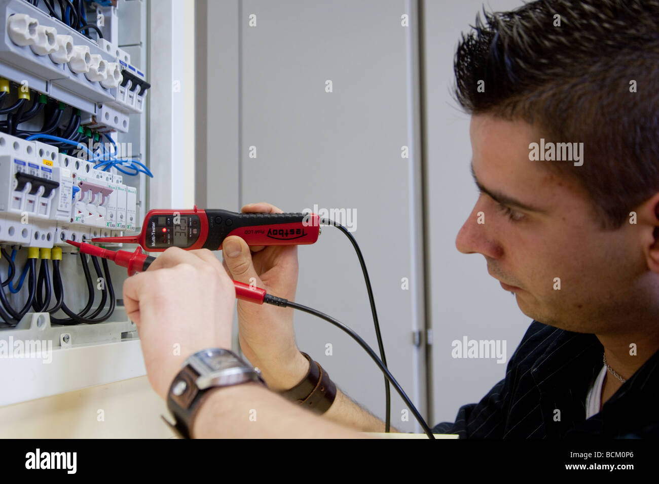 Measuring block box hi-res stock photography and images - Alamy