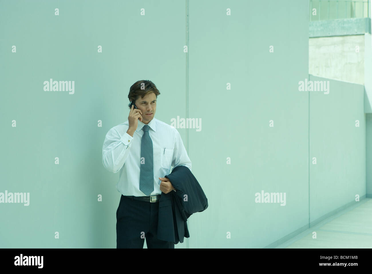 Reflecting jackets hi-res stock photography and images - Alamy