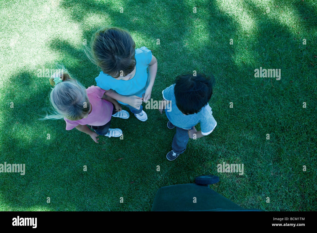 Overhead bin space hi-res stock photography and images - Alamy