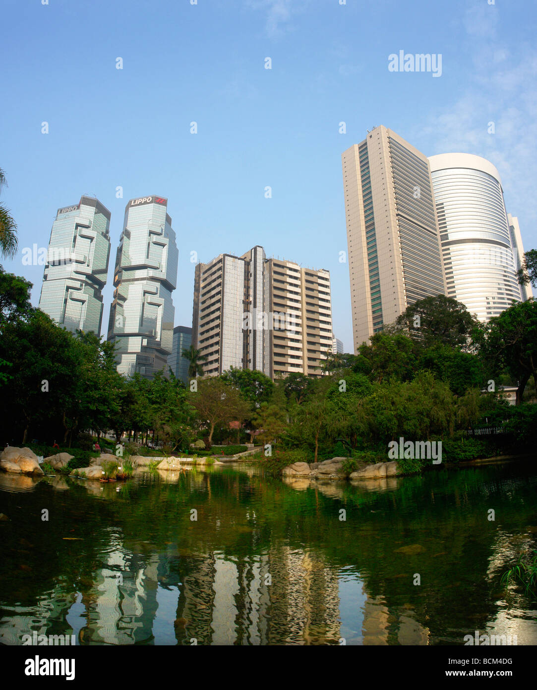 Lippo centre building hi-res stock photography and images - Alamy