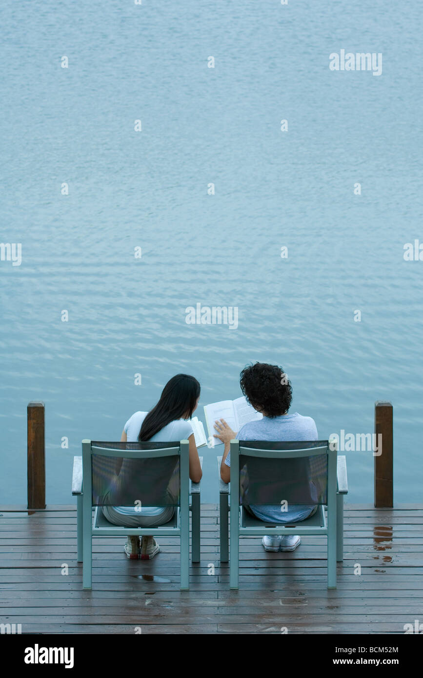 Side of dock hi-res stock photography and images - Alamy