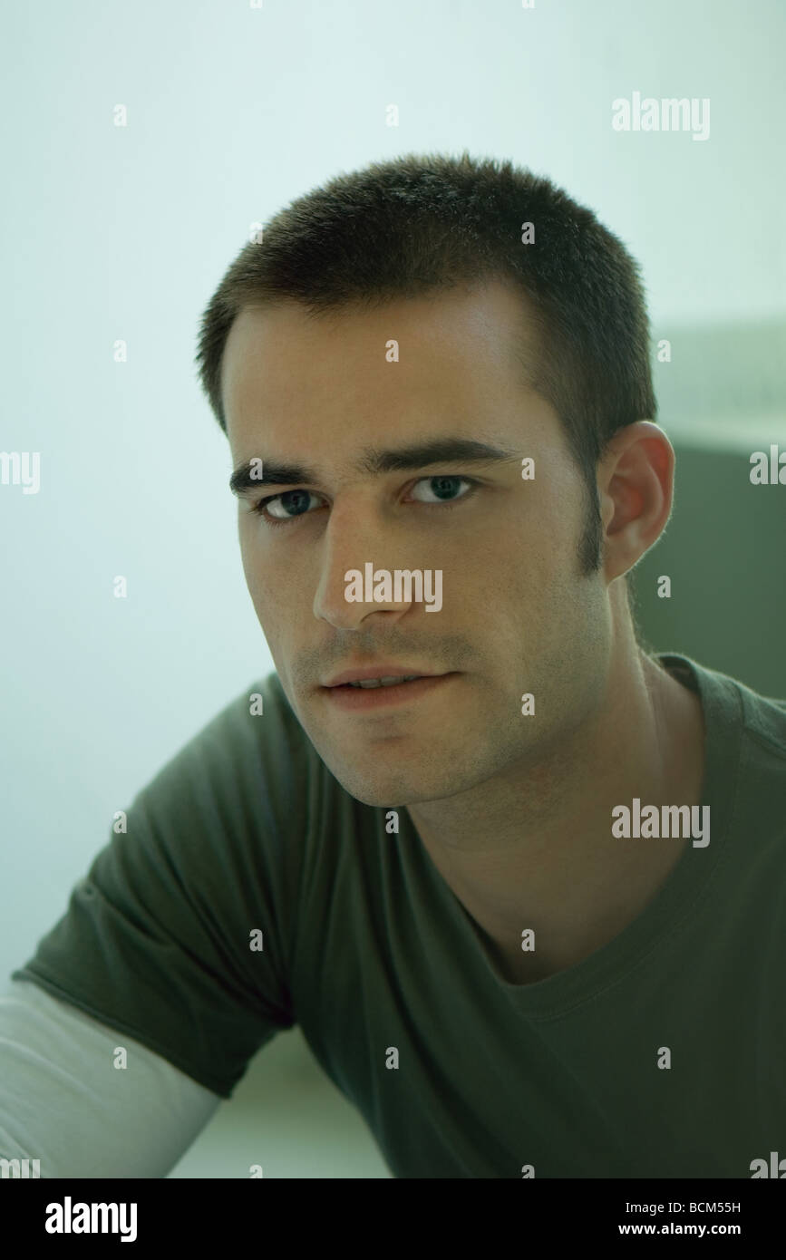 Man looking at camera, portrait Stock Photo - Alamy