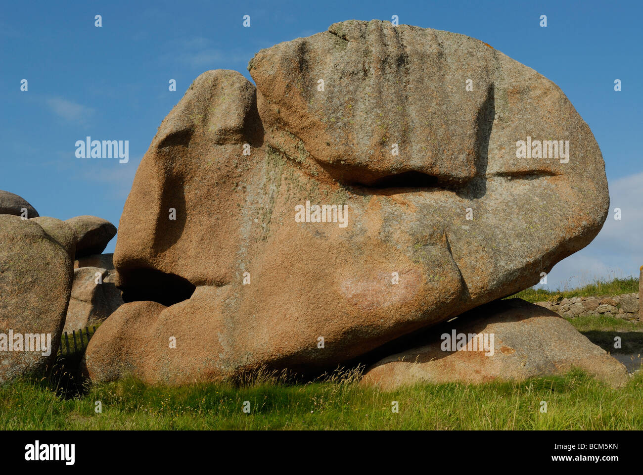 Granit rock with shape of human head in ploumanach hi-res stock ...