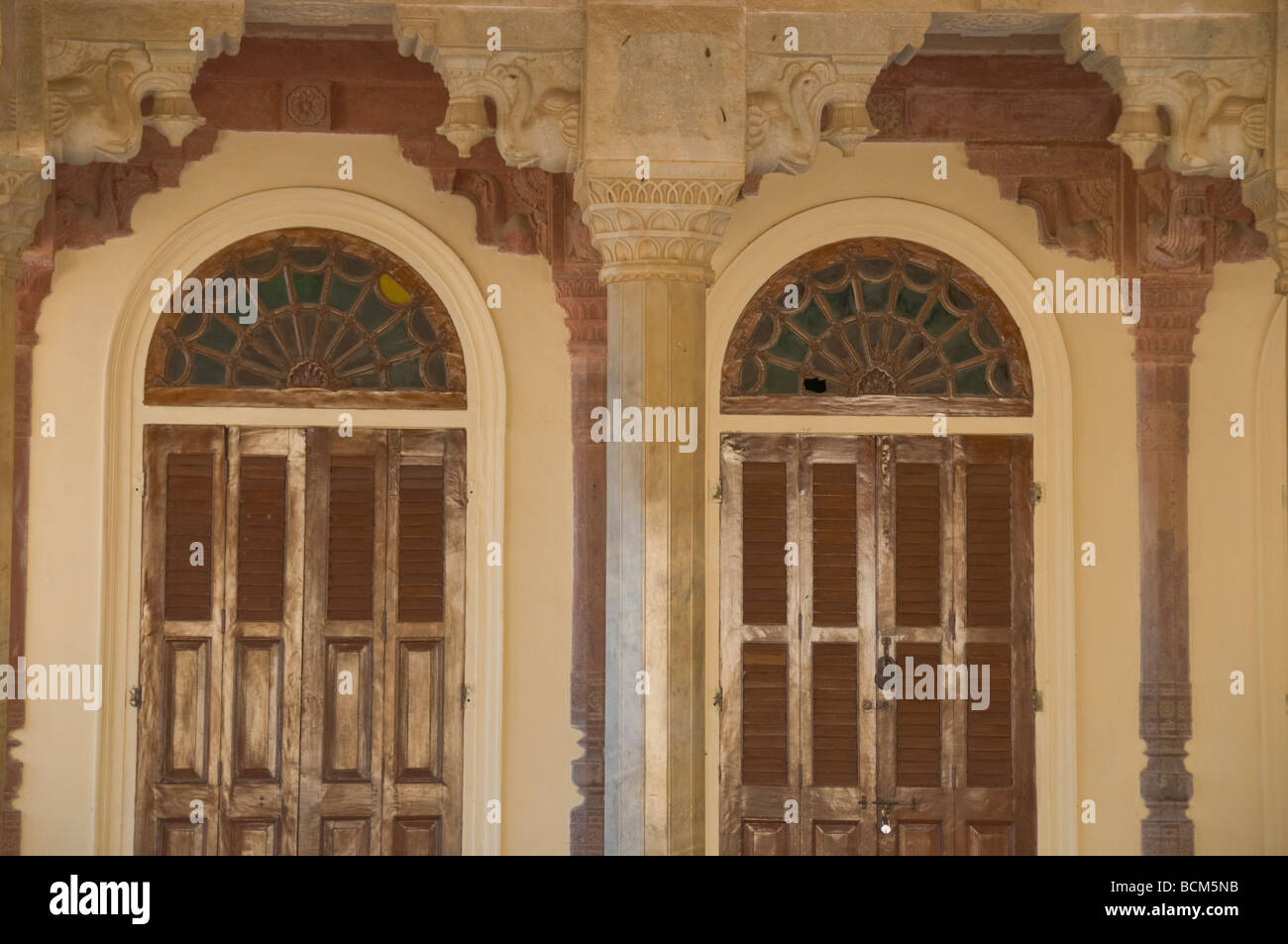 Amber Fort,Lattice Ivory windows, Inlaid Floral Marble designs ...
