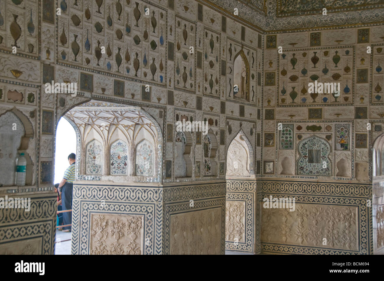 Amber Fort,Lattice Ivory windows, Inlaid Floral Marble designs ...