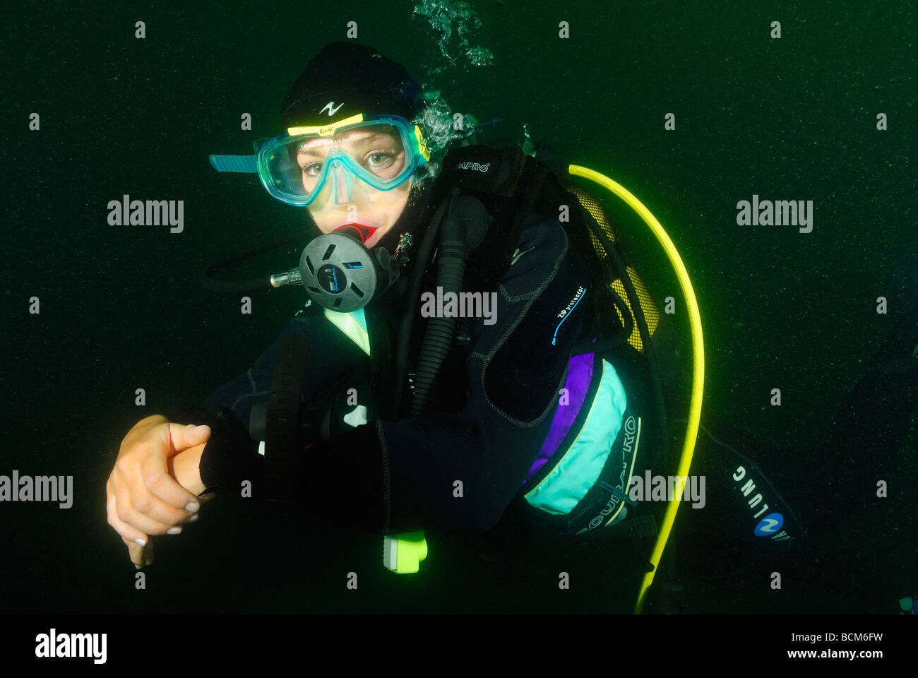 Scuba regulator hi-res stock photography and images - Alamy