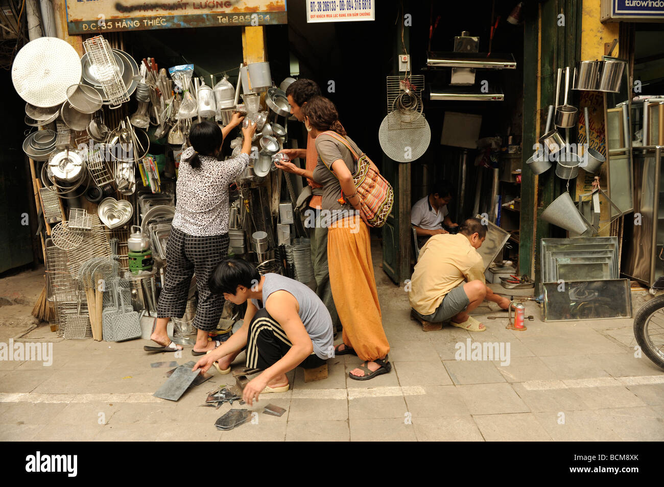kitchen ware and houseware shop in old quarter, Hanoi, vietnam Stock ...