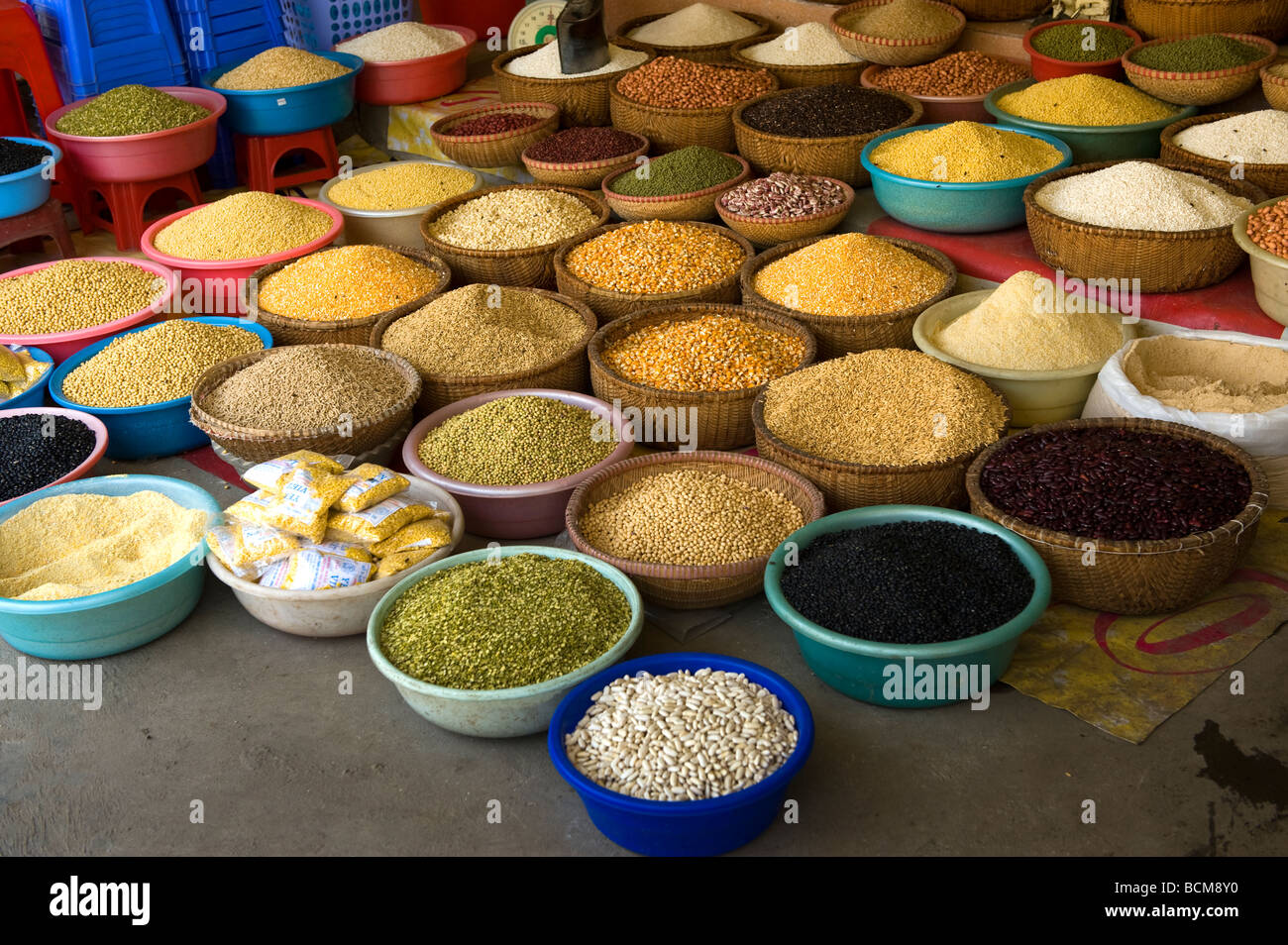 seeds shop in Hanoi, vietnam Stock Photo - Alamy