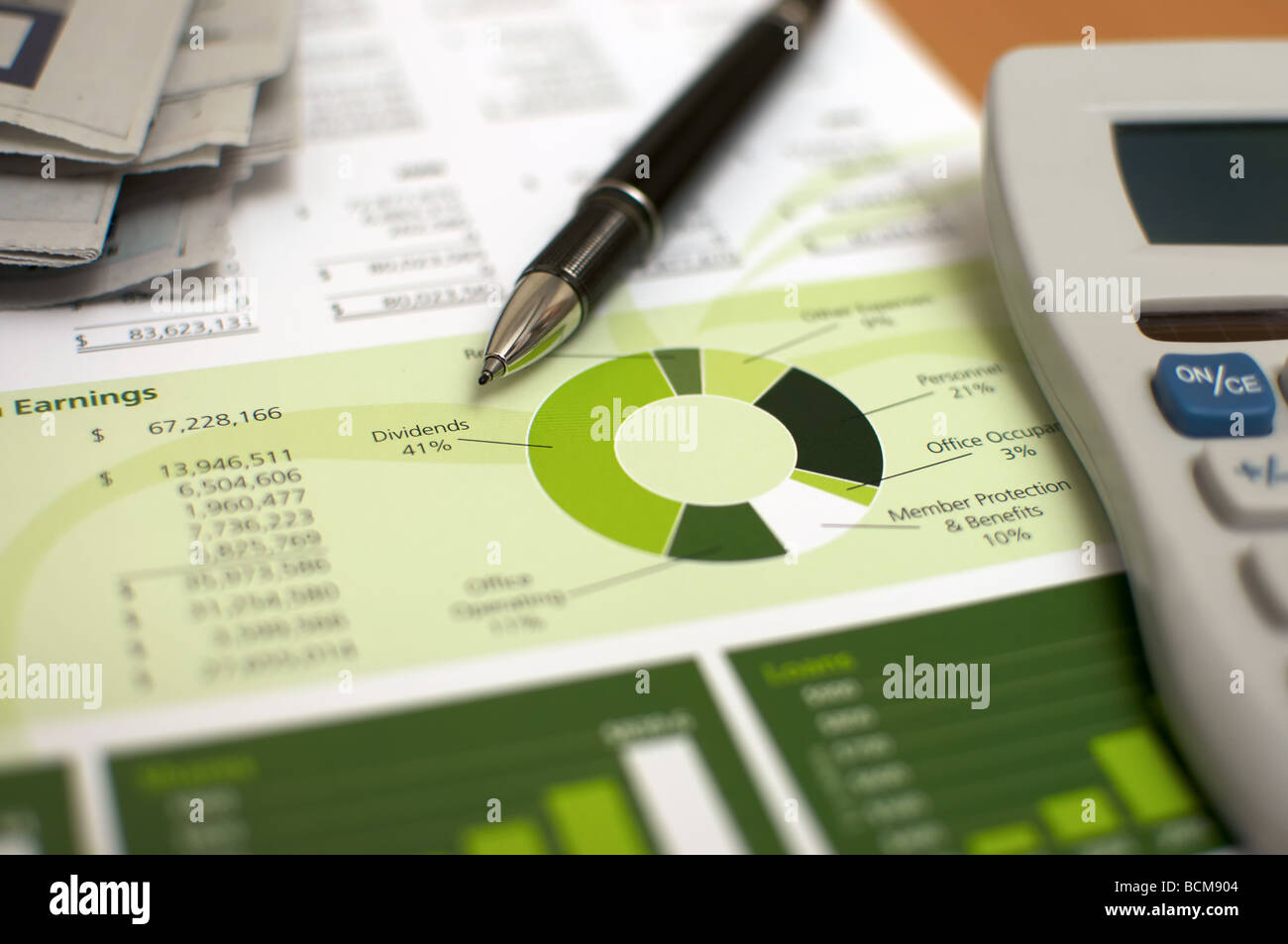 End of financial year hi-res stock photography and images - Alamy