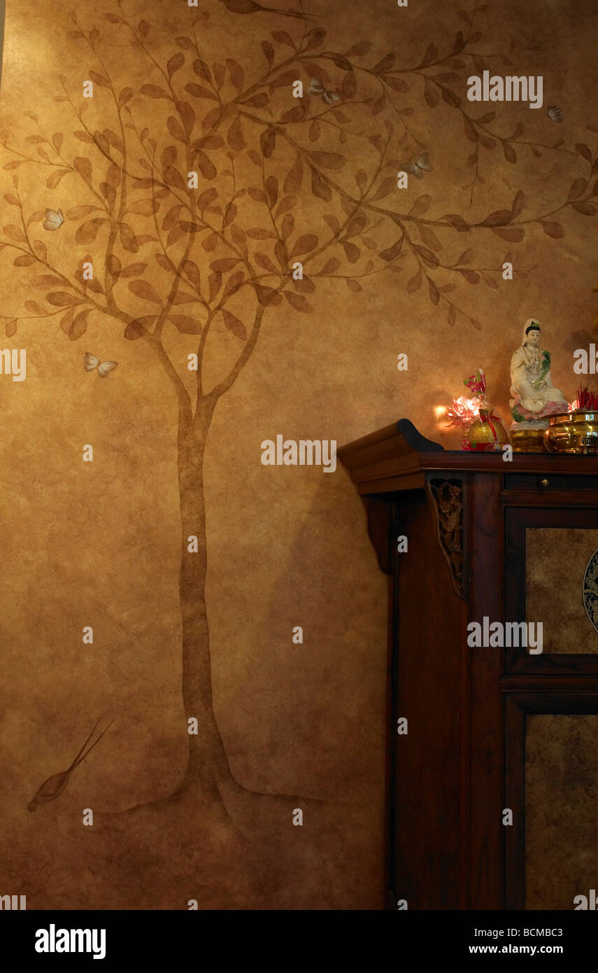 guan ying statue Stock Photo - Alamy