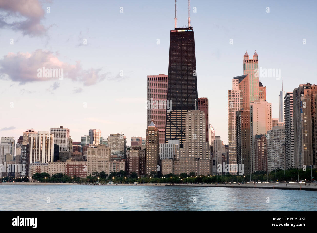 Summer sun rays in Chicago Stock Photo - Alamy