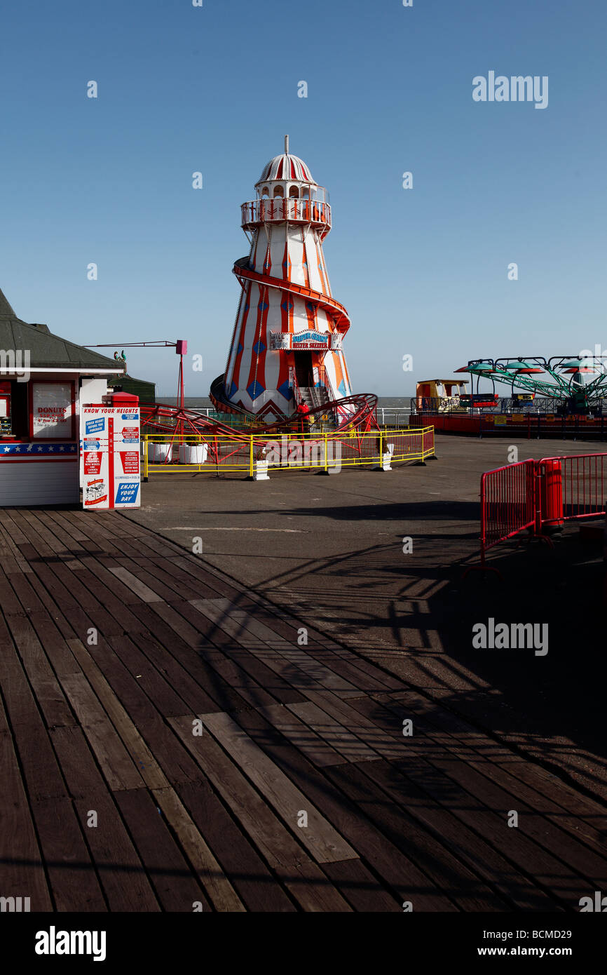 Amusement arcade on clacton pier hi-res stock photography and images ...