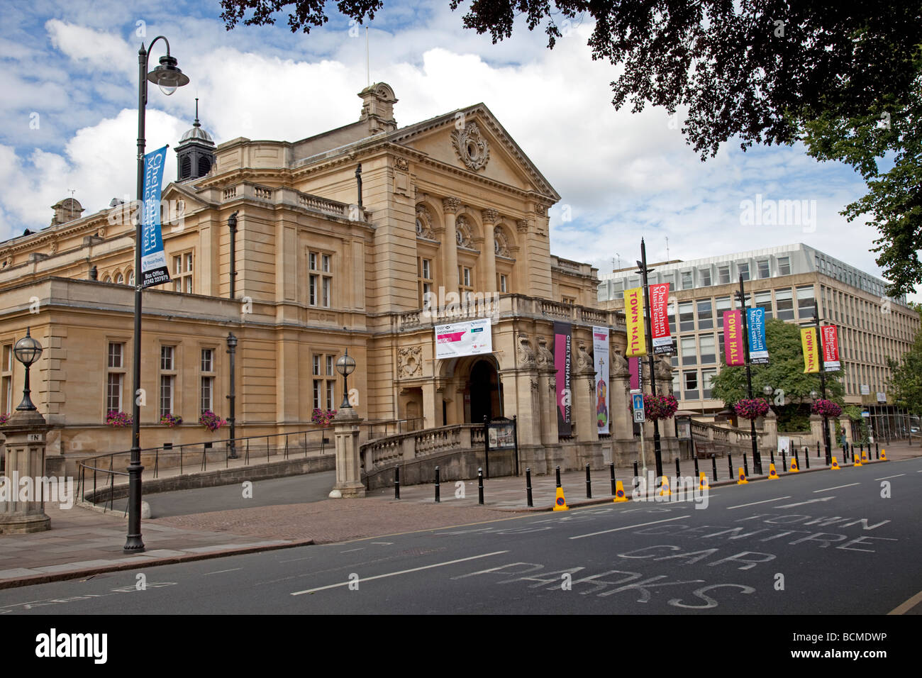 Cheltenham uk town hall hi-res stock photography and images - Alamy