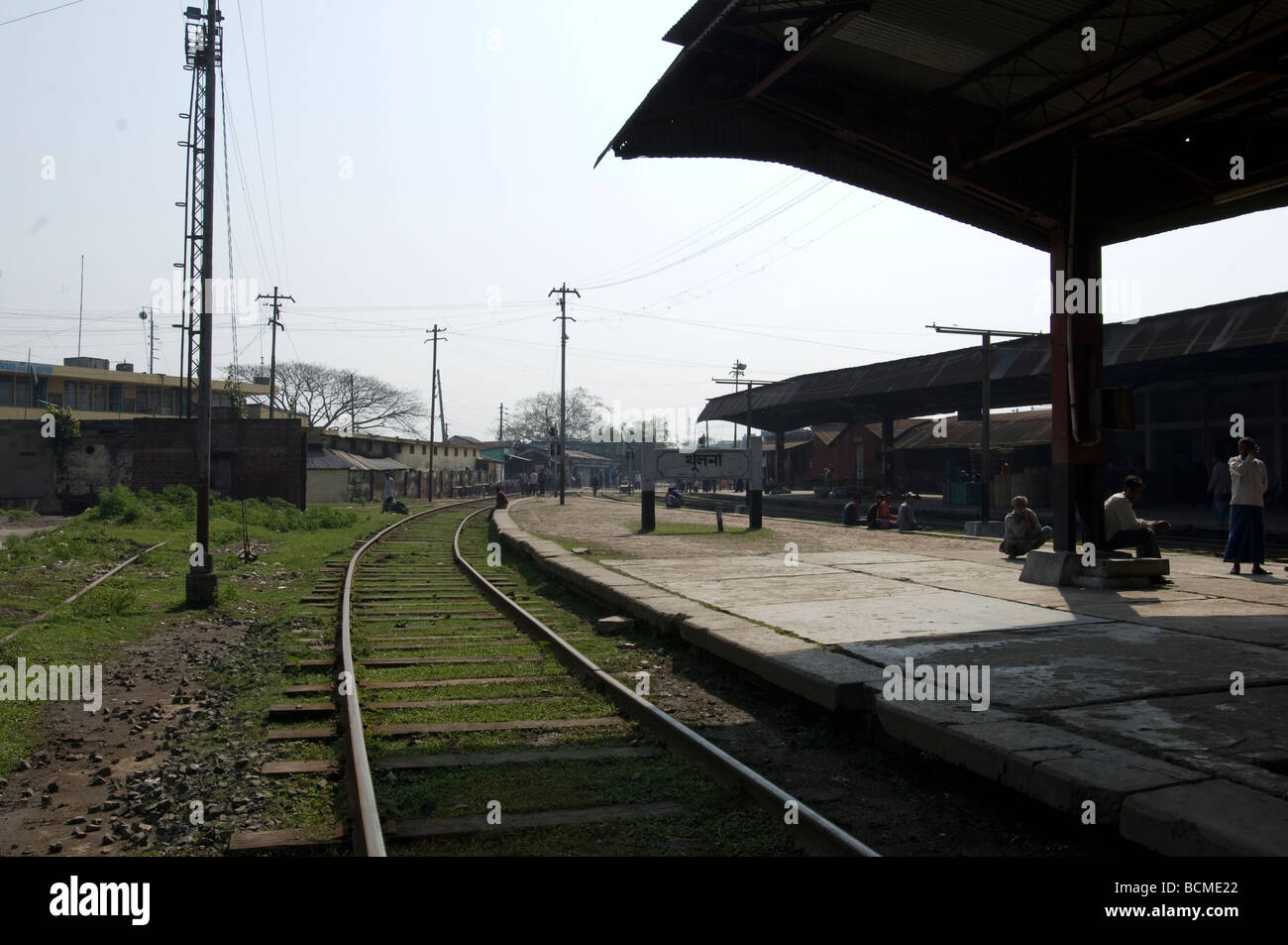 khulna railway station bangladesh Stock Photo - Alamy