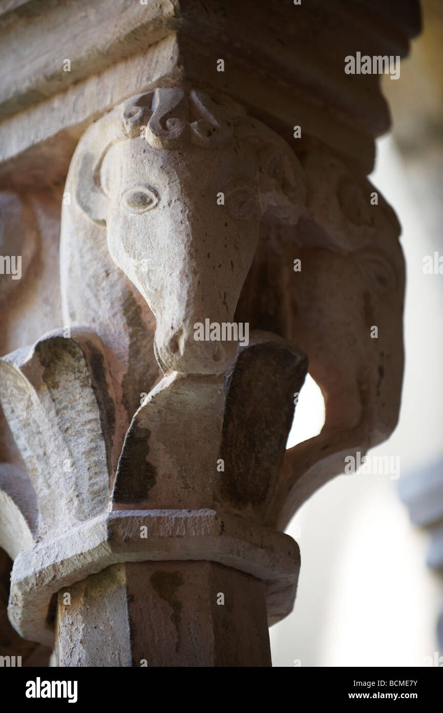 Sculptured Capitals High Resolution Stock Photography and Images - Alamy