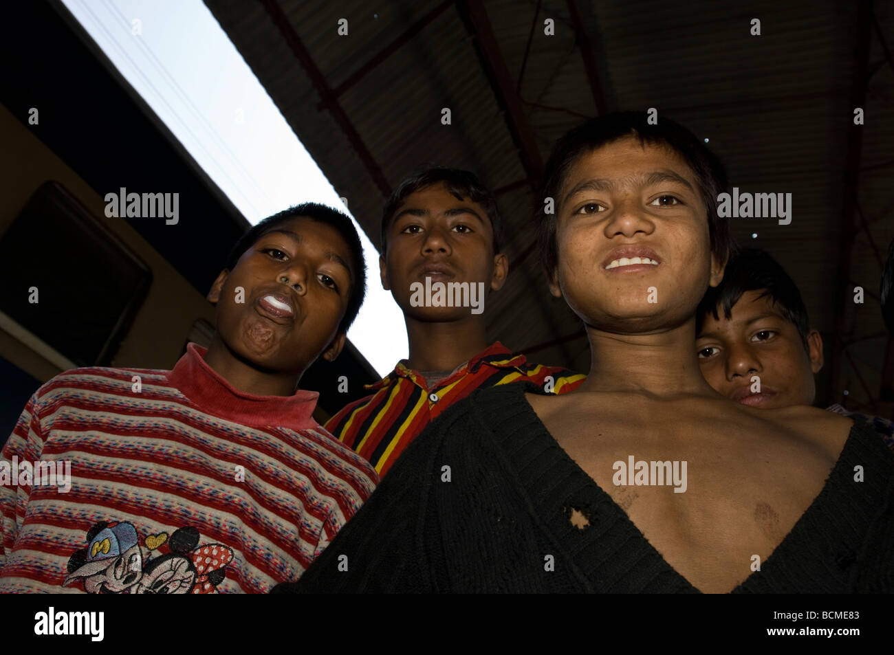 Homeless boys hi-res stock photography and images - Alamy