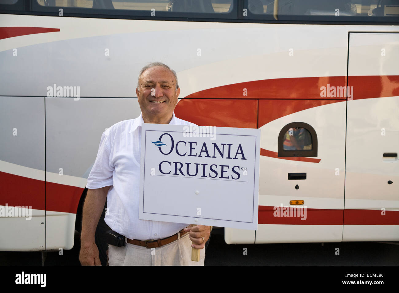 Man male driver tour guide hi-res stock photography and images - Alamy