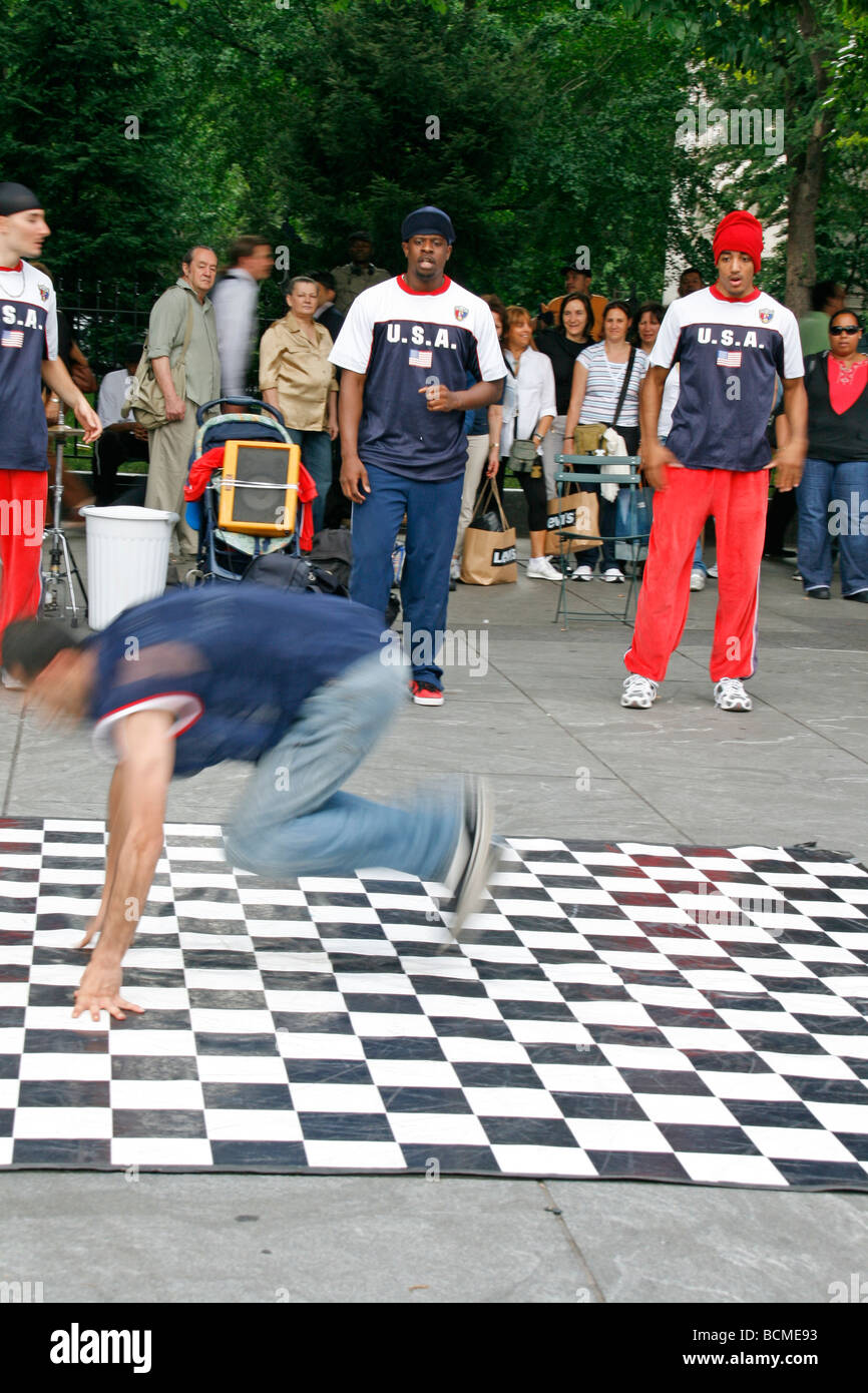 Street artists in New York.Rapers Stock Photo - Alamy