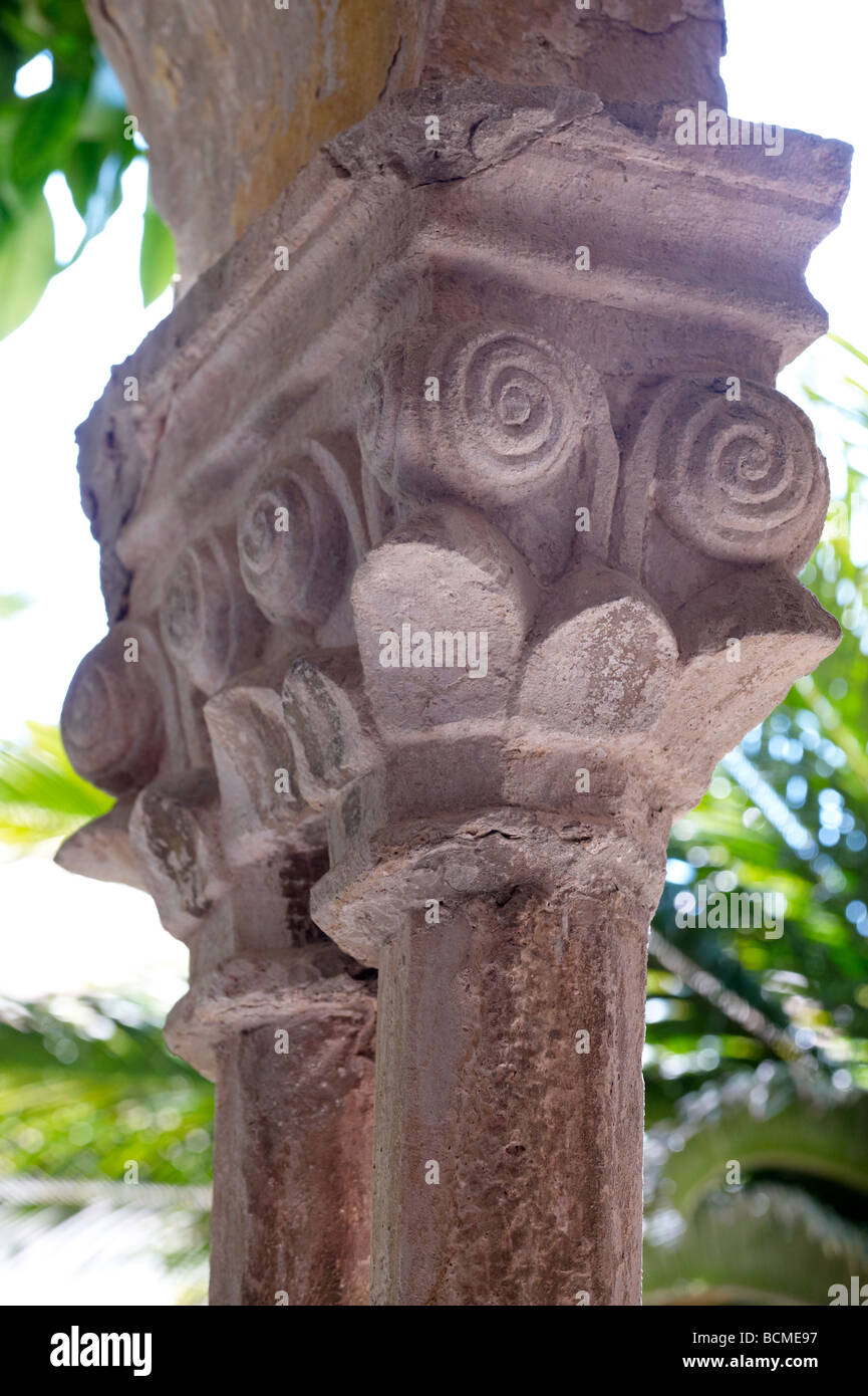 Sculptured Capitals High Resolution Stock Photography and Images - Alamy