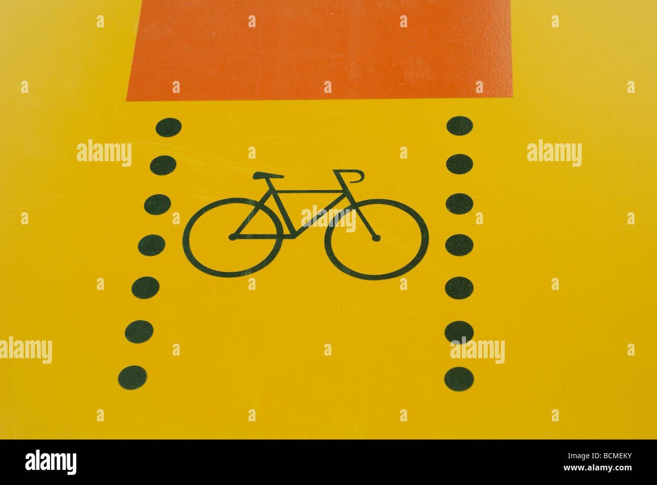 Bicycle sign display Stock Photo - Alamy
