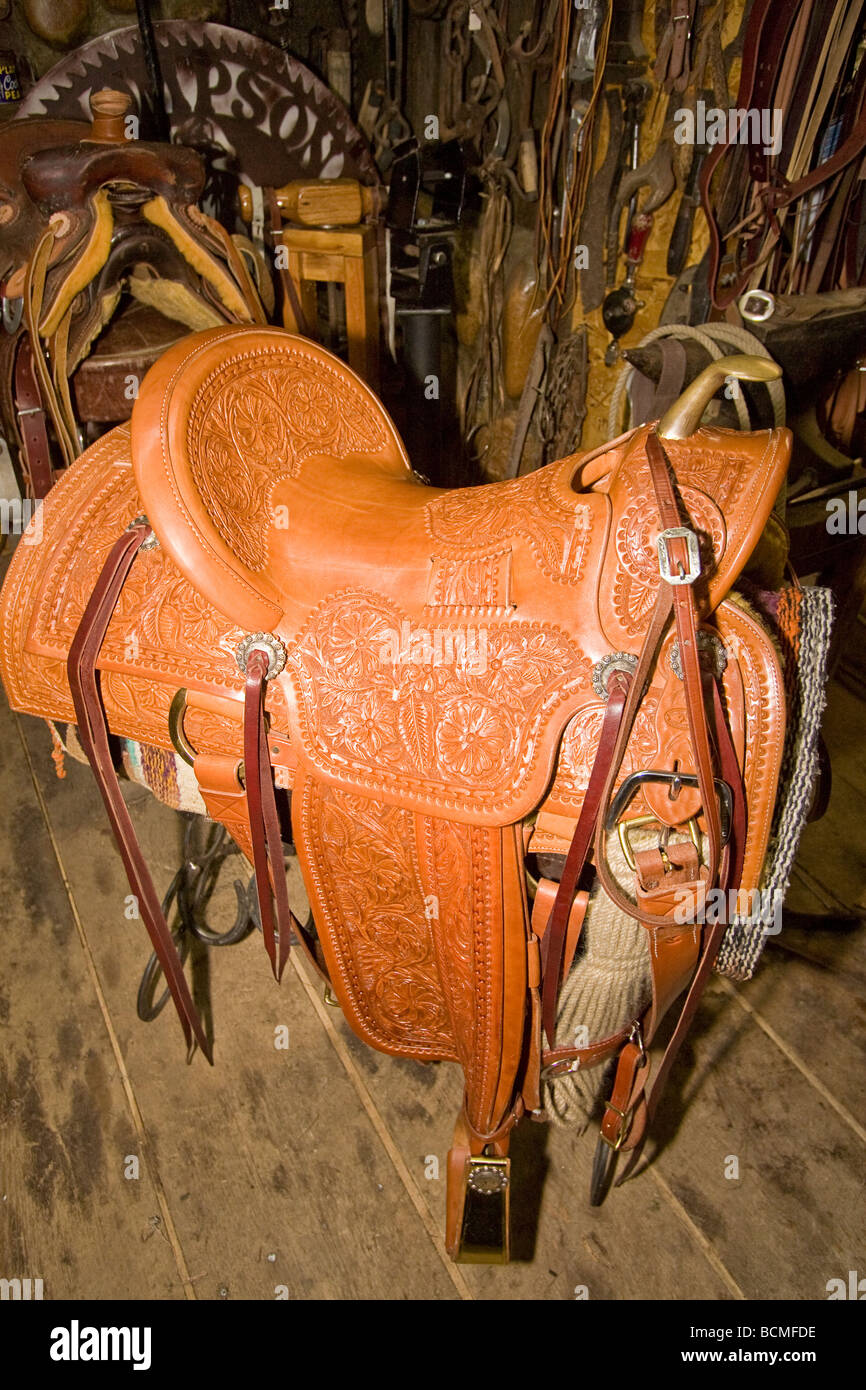 Saddle maker hi-res stock photography and images - Alamy