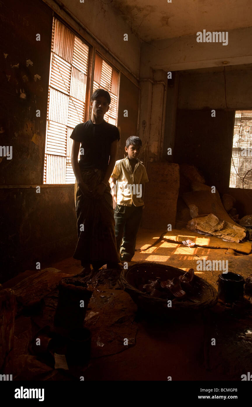 Dhaka child labour Shoe factory Stock Photo - Alamy