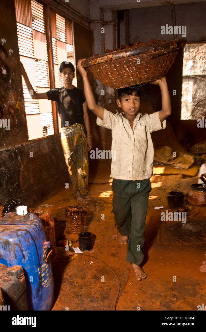 Dhaka child labour Shoe factory Stock Photo - Alamy