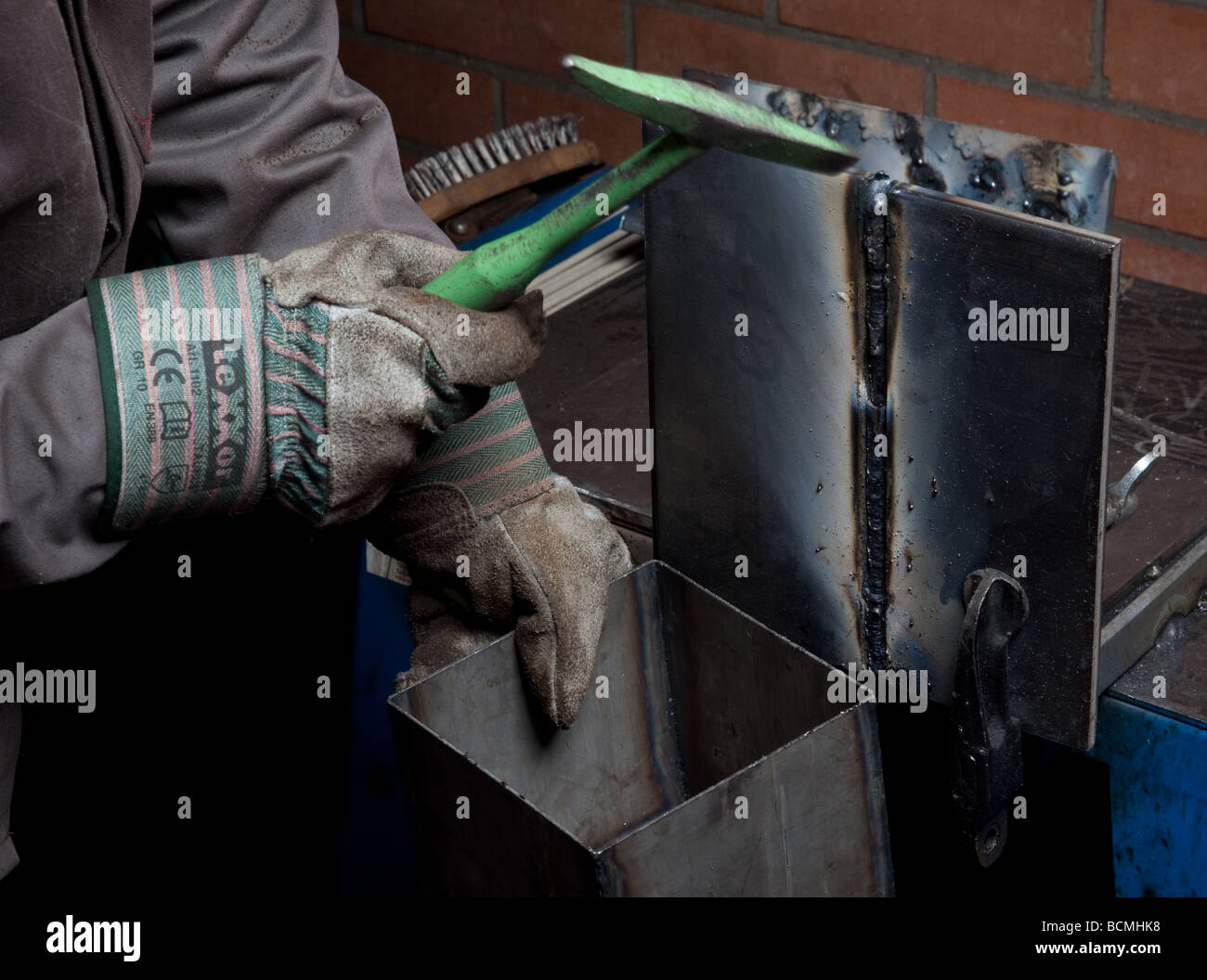 Arc welding hi-res stock photography and images - Alamy