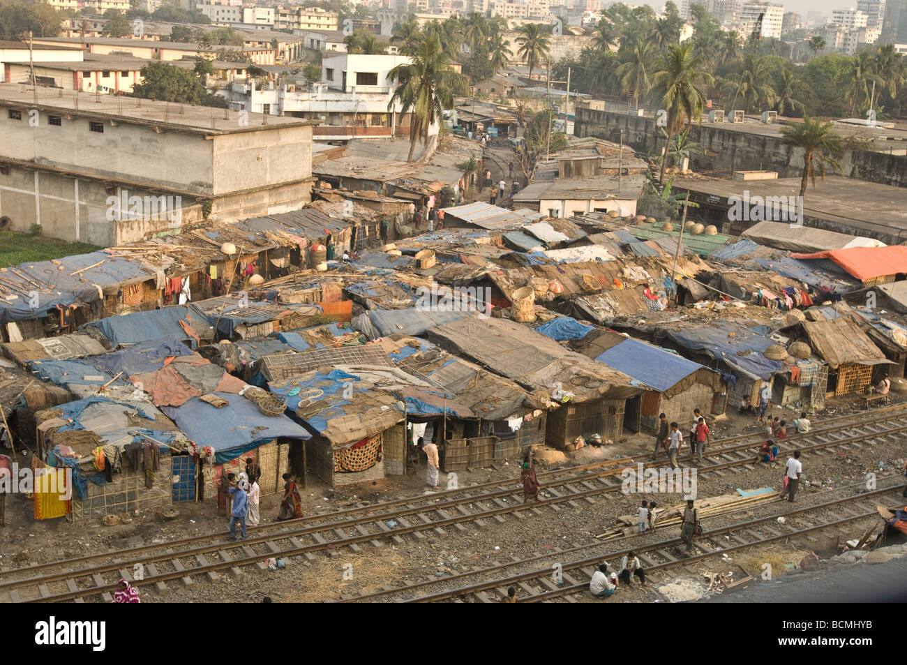 Roofs slum area dhaka bangladesh hi-res stock photography and images - Alamy