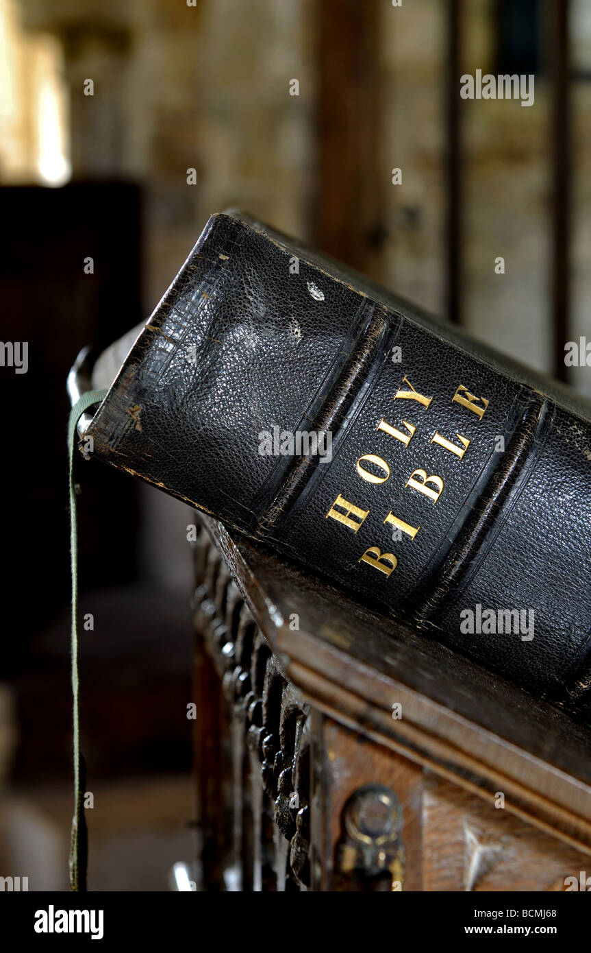 Bible lectern thenford hi-res stock photography and images - Alamy