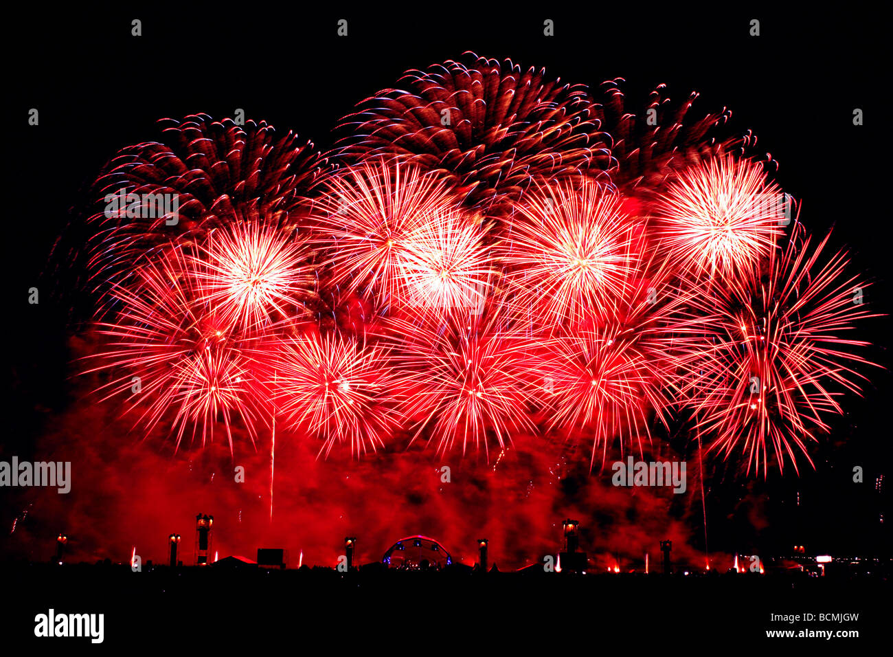 Night photograph lights airport hi-res stock photography and images - Alamy