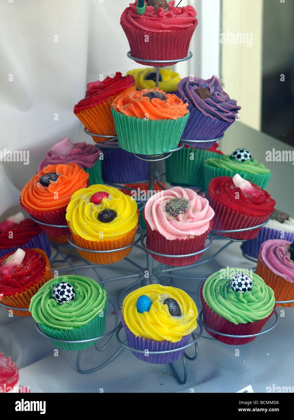 Pyramid cakes hi-res stock photography and images - Alamy