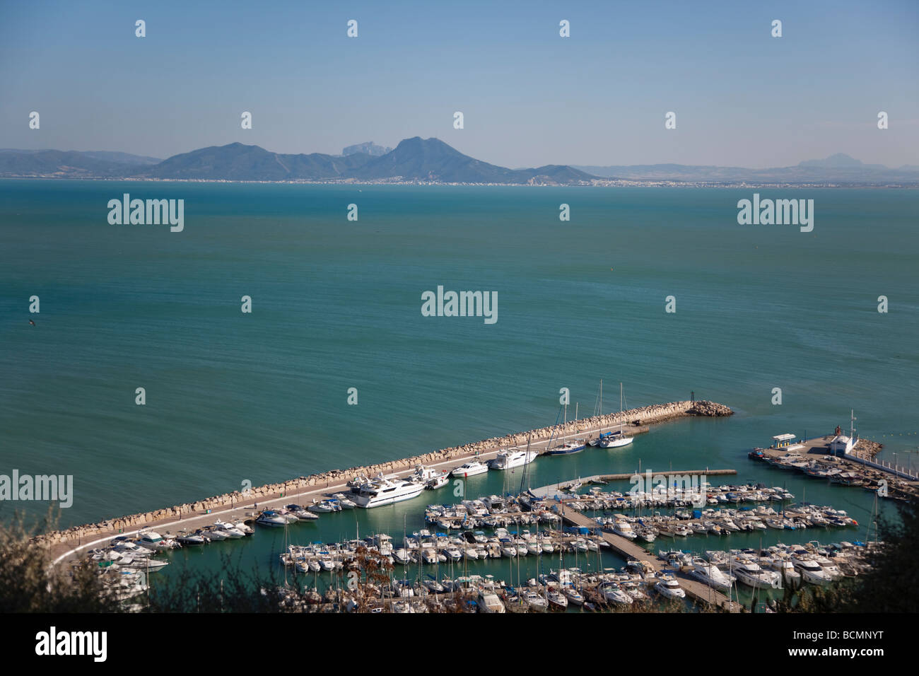 African docks hi-res stock photography and images - Alamy