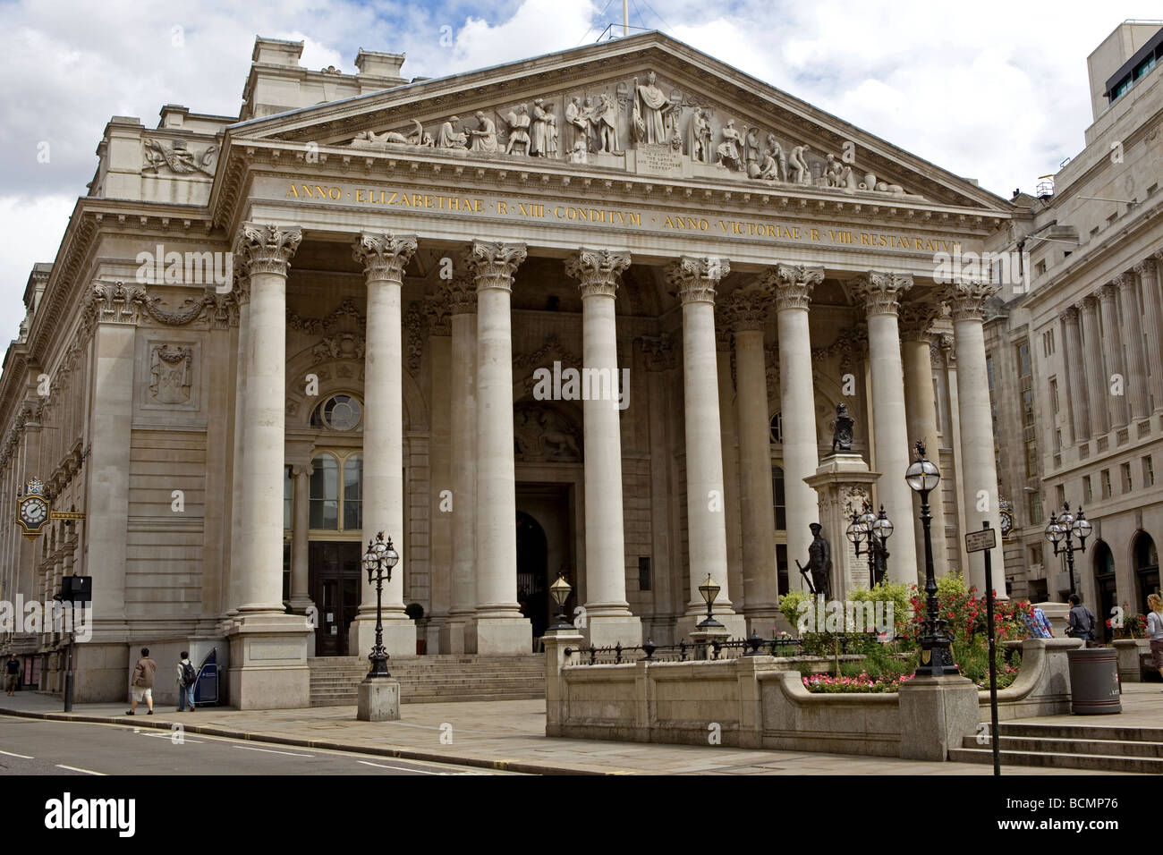 London Royal Exchange building Stock Photo - Alamy