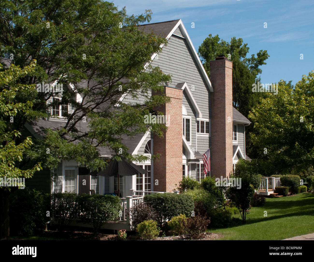 Middle class housing hi-res stock photography and images - Alamy