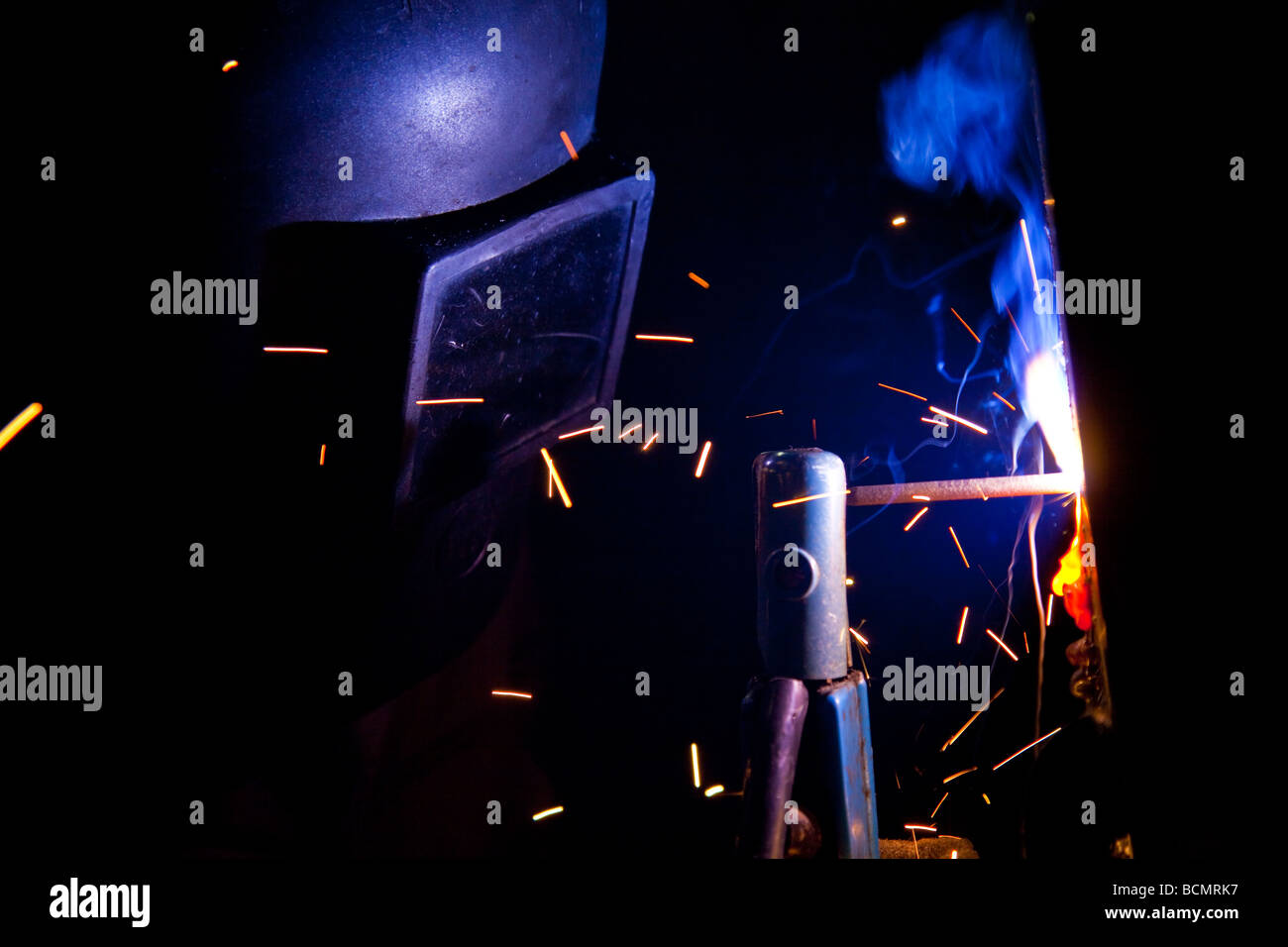 Carbon arc welding hi-res stock photography and images - Alamy
