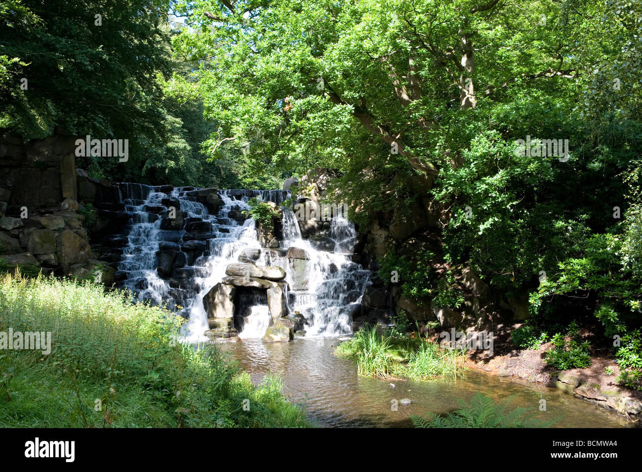 Virginia water surrey hi-res stock photography and images - Alamy