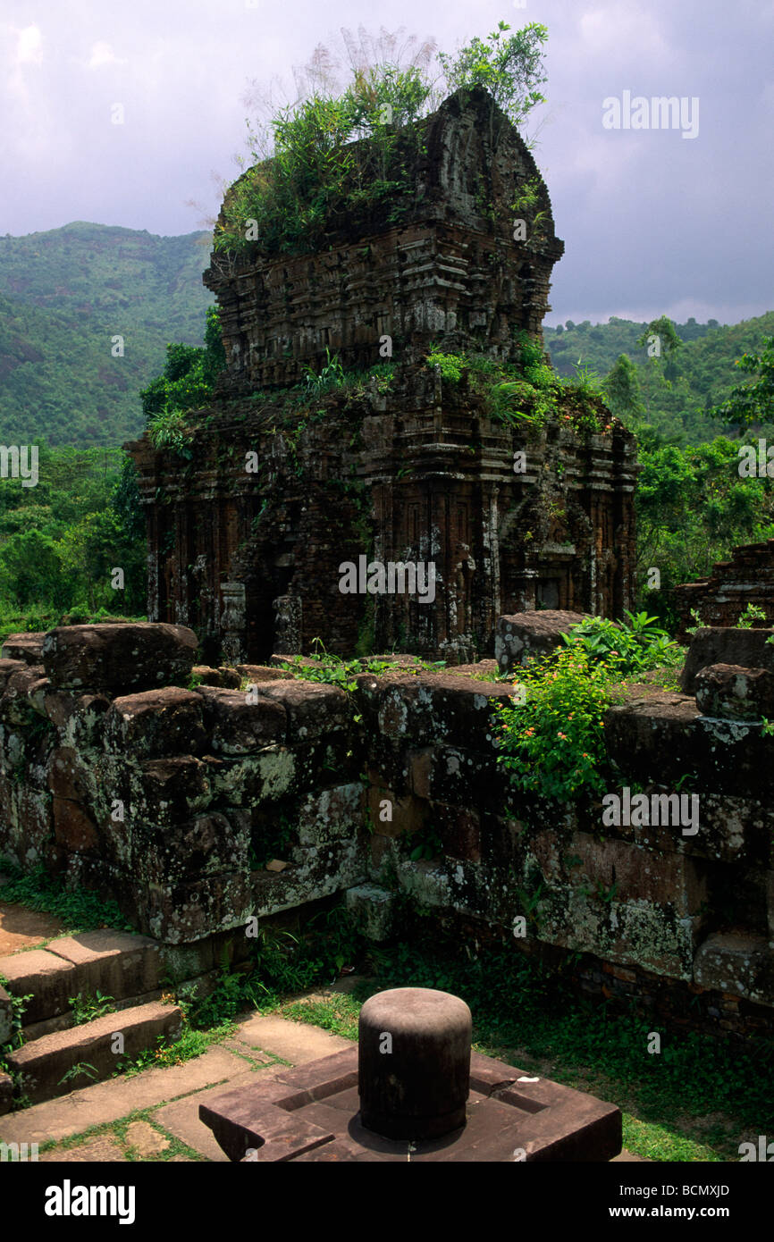 Son ancient cham temples in hi-res stock photography and images - Alamy