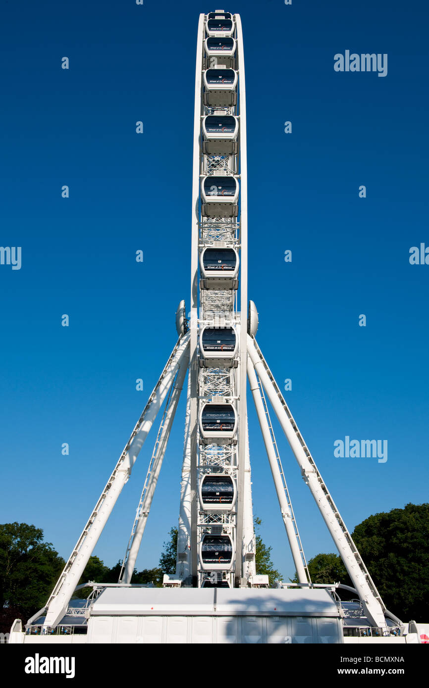The Royal Windsor Wheel at Alexandra Gardens in Windsor Stock Photo - Alamy