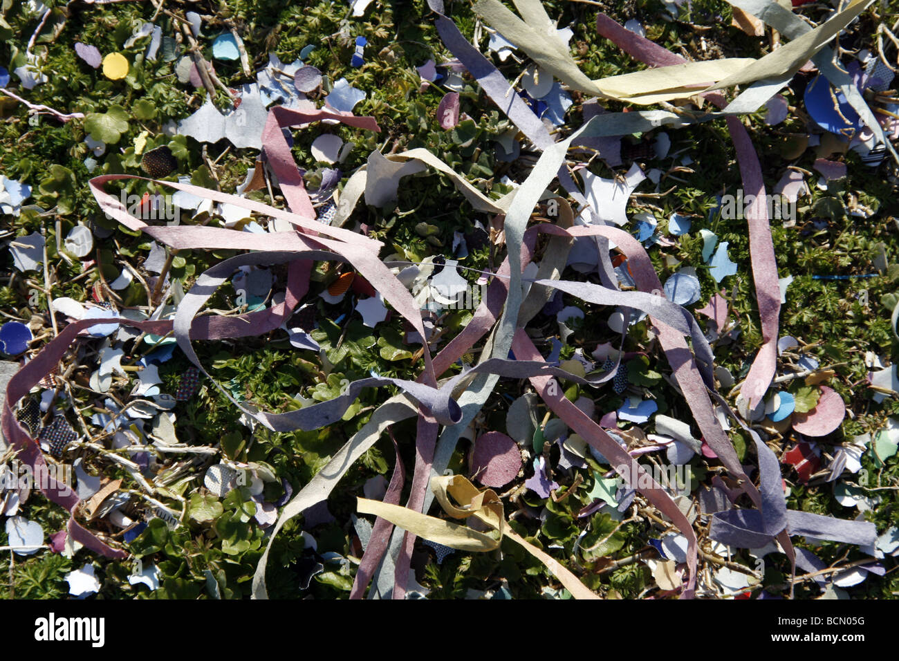 Confetti on ground glitter hi-res stock photography and images - Alamy
