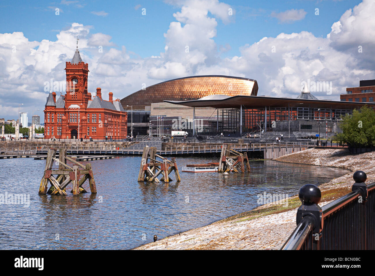 Mermaid quay docks pierhead hi-res stock photography and images - Alamy
