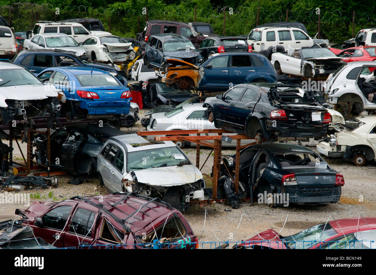 Cars cemetery hi-res stock photography and images - Alamy
