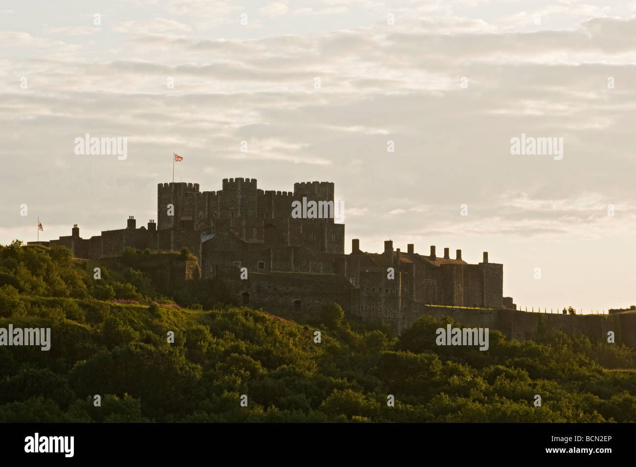 Dover kent castles england hi-res stock photography and images - Alamy