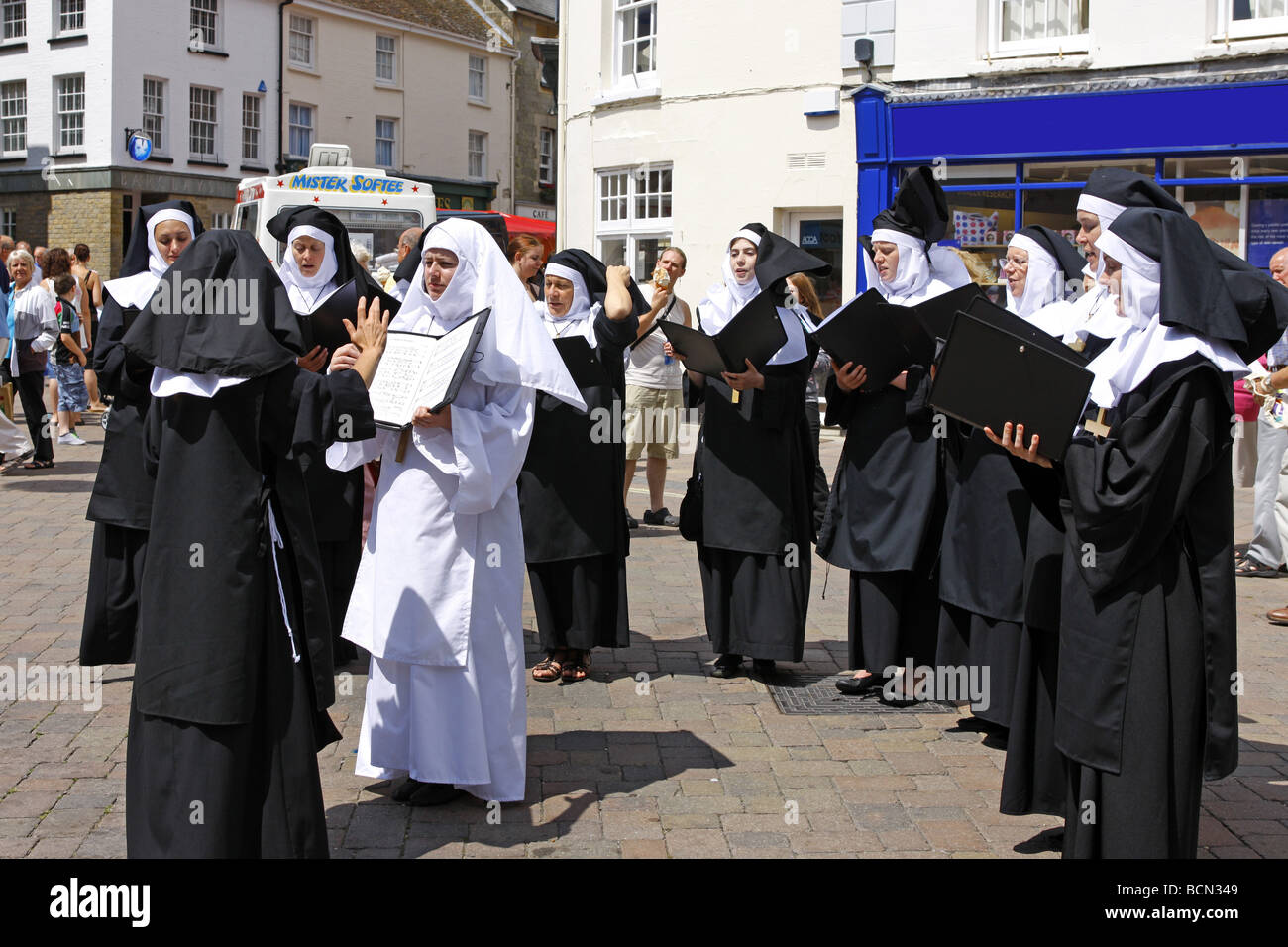 Postulant hi-res stock photography and images - Alamy