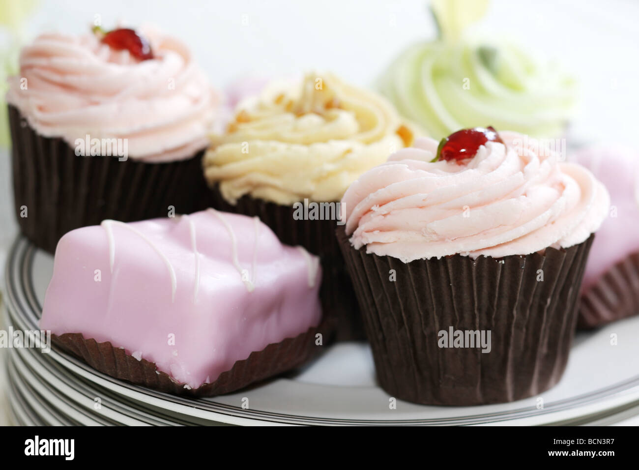 Selection of Cup Cakes Stock Photo - Alamy